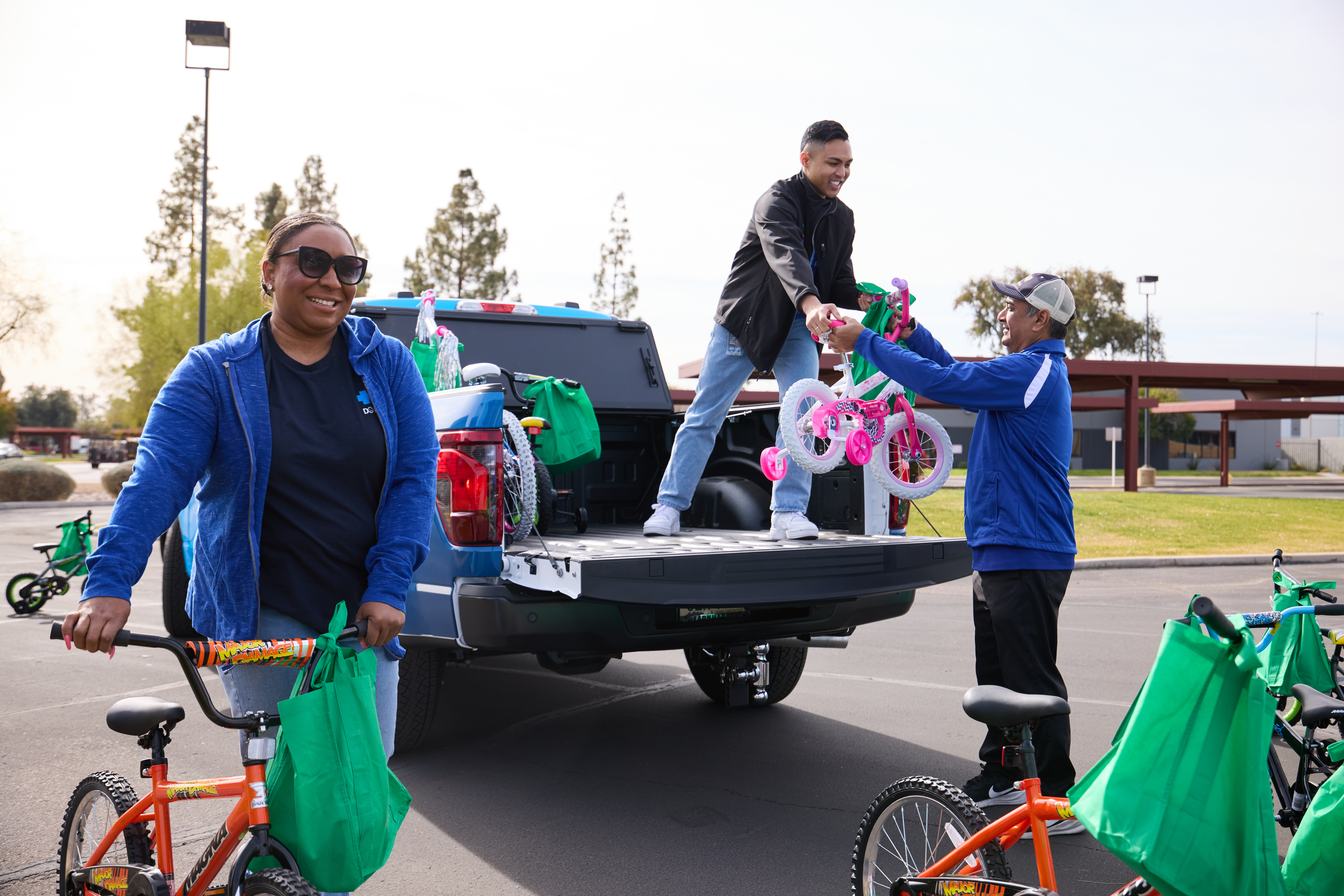 AZ Blue in Action: Celebrate National Volunteer Month with Us!